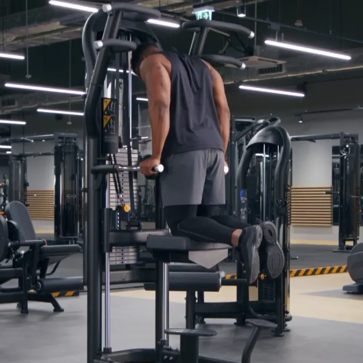 How to Do Assisted Dips: Video, Form, Muscles Worked, Tips | Zing Coach